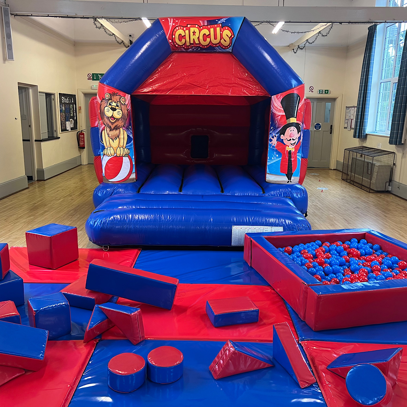 Soft Play Bouncy Castle Hire Leeds Wakefield