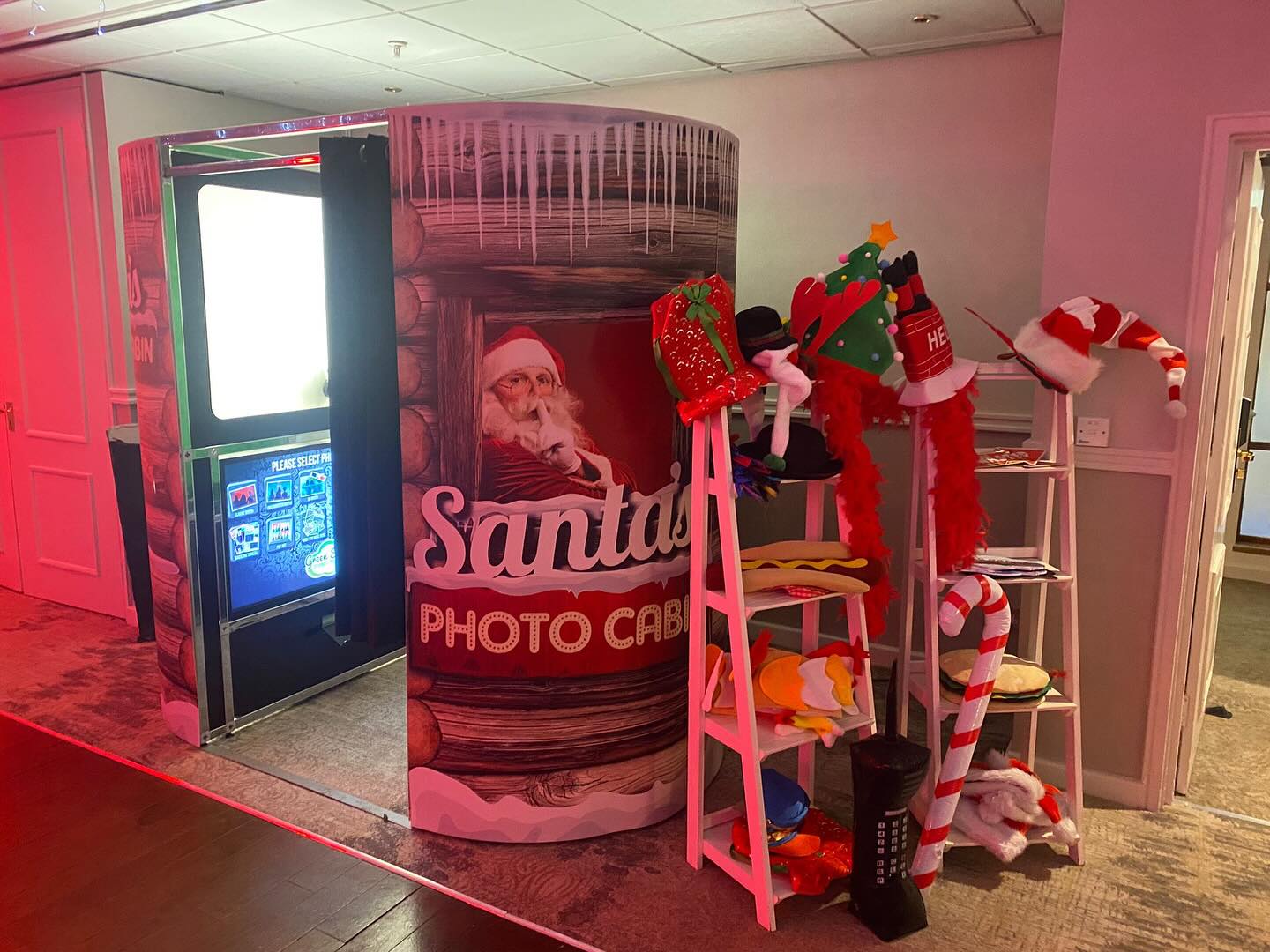 Santa's Photo Booth Cabin - RCT Entertainment & Events Essex