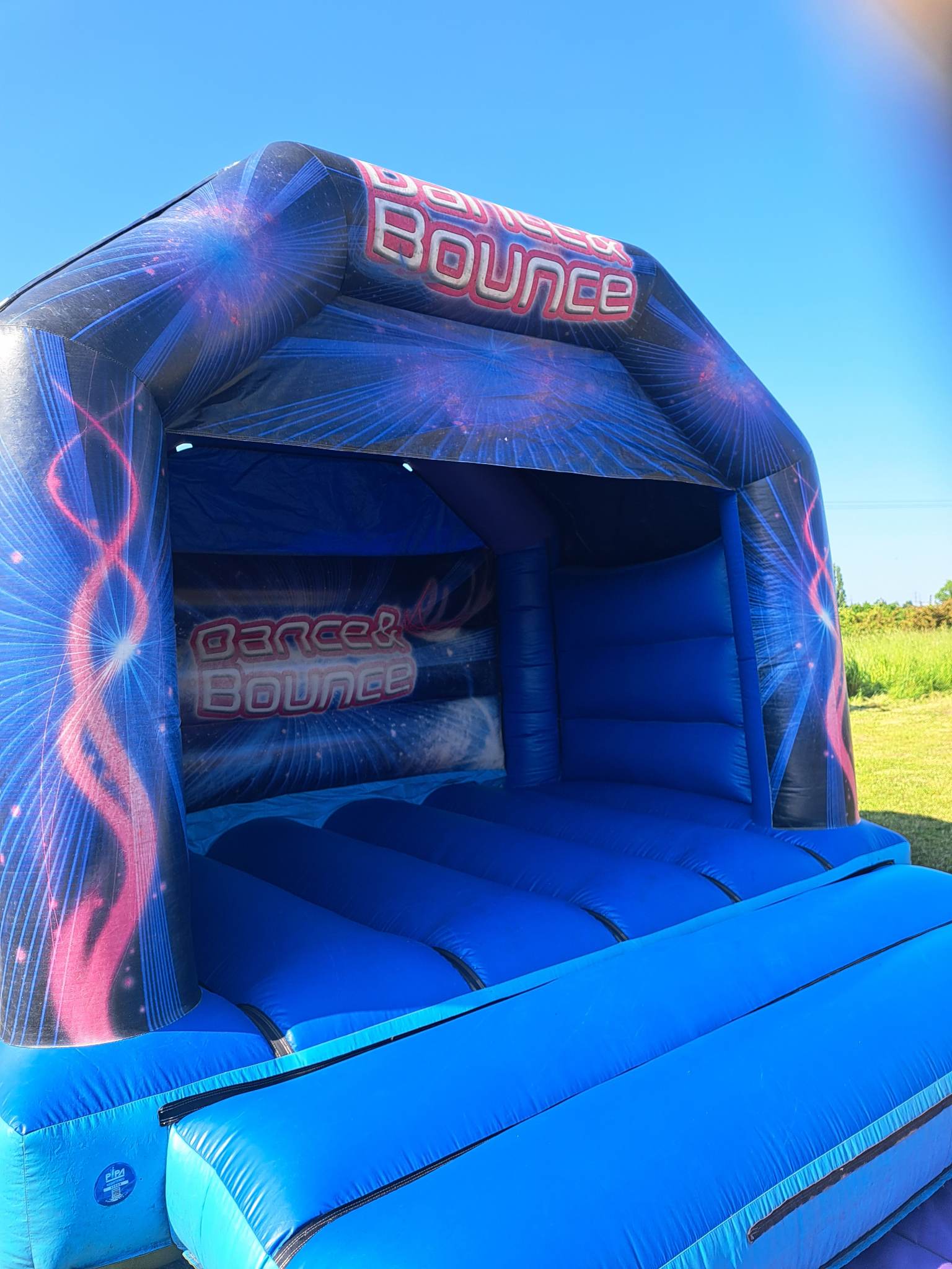 Kids Dance & Bounce Disco Castle - Hire in Romford | Kidsvision soft ...