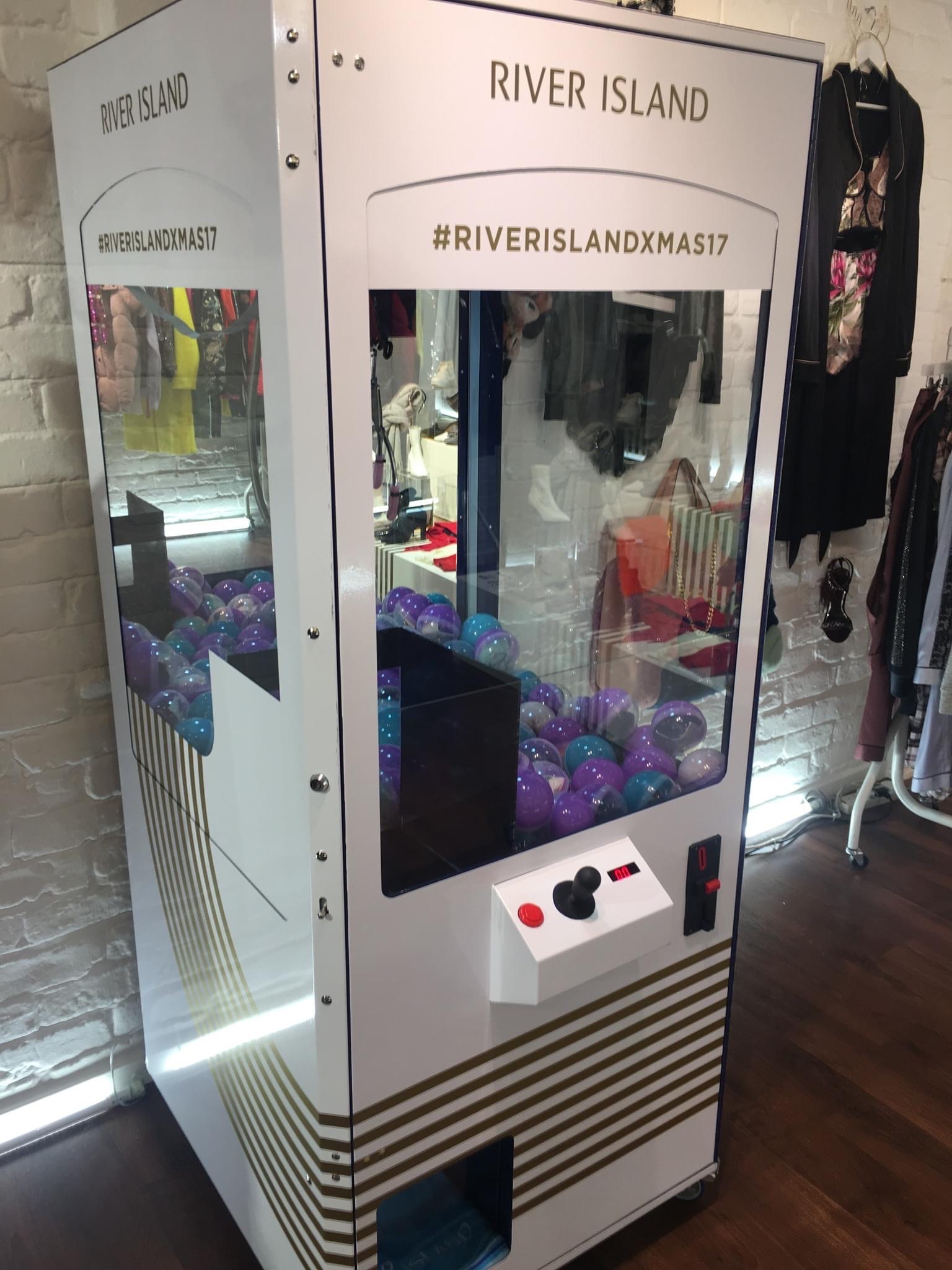 Arcade Grabber/Claw Machine - Event, Ride & Attraction Hire in Bedford ...