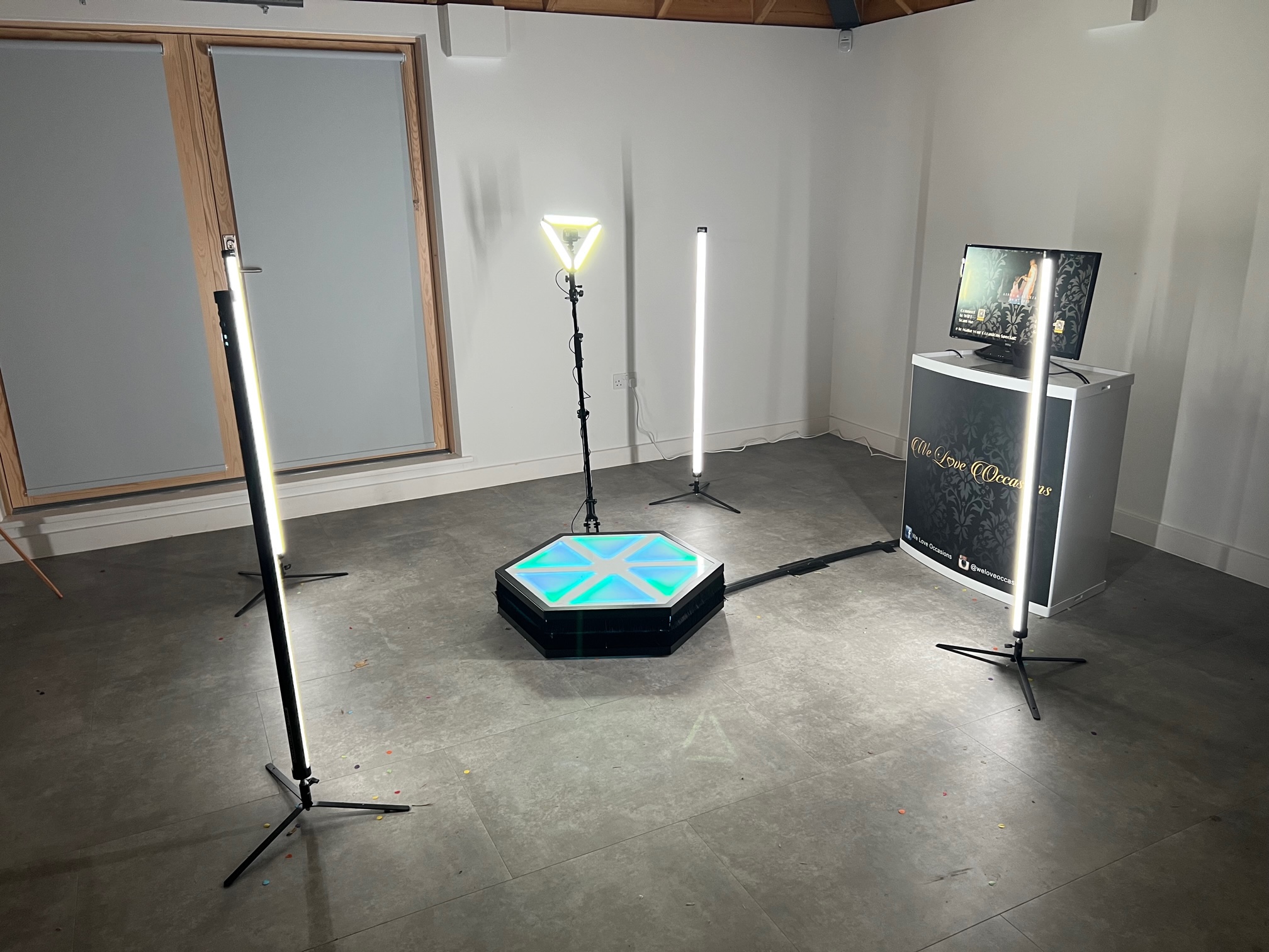 *360 Booth* - Event Entertainment in London | We Love Occasions