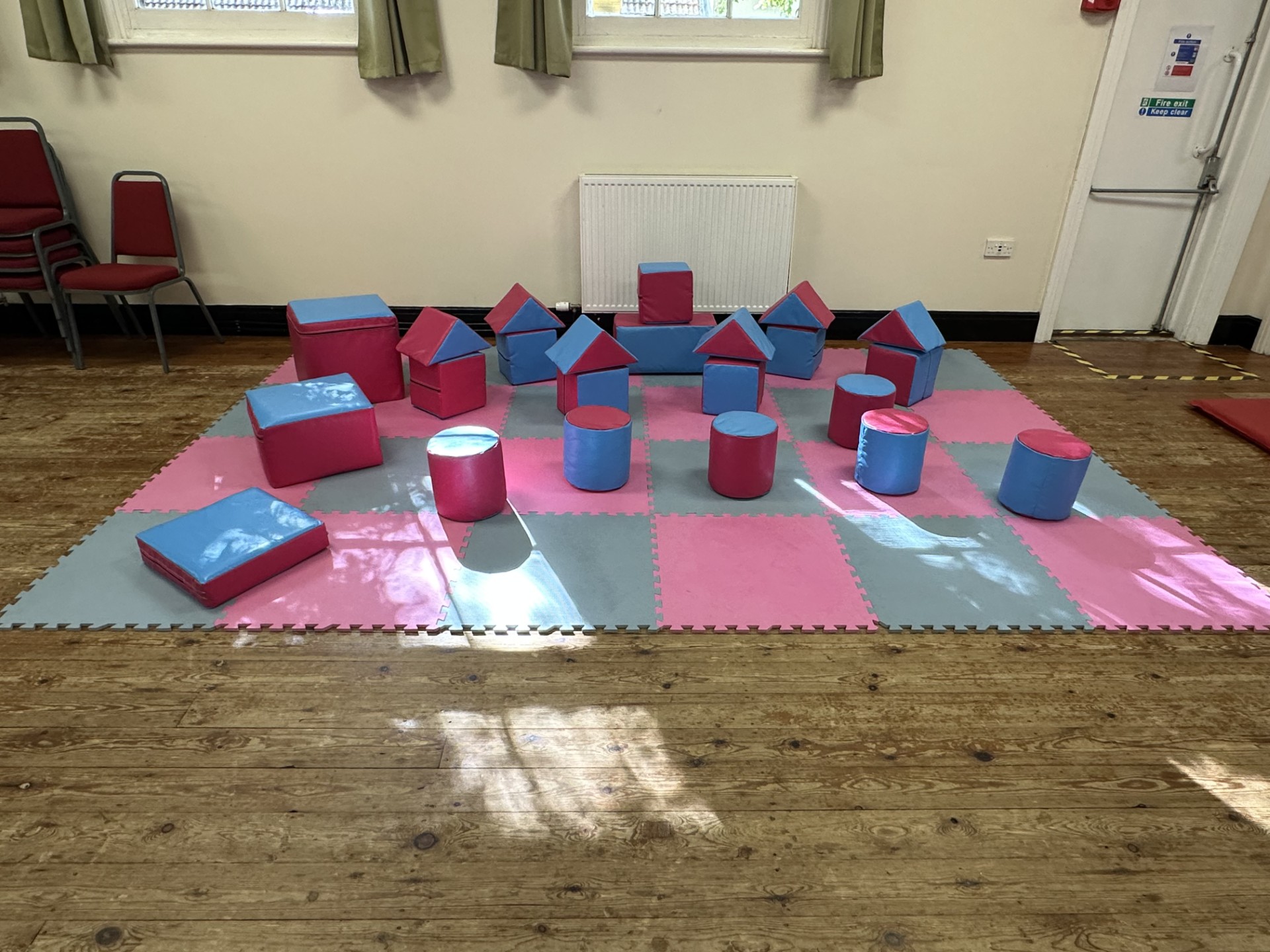 Pink n Blue soft play set - Bouncy Castle Hire in Louth, Horncastle ...