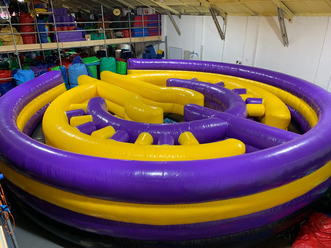 Duck n Run Inflatable Bed (Inflatable bed only) 31ft Dia - Bouncy ...