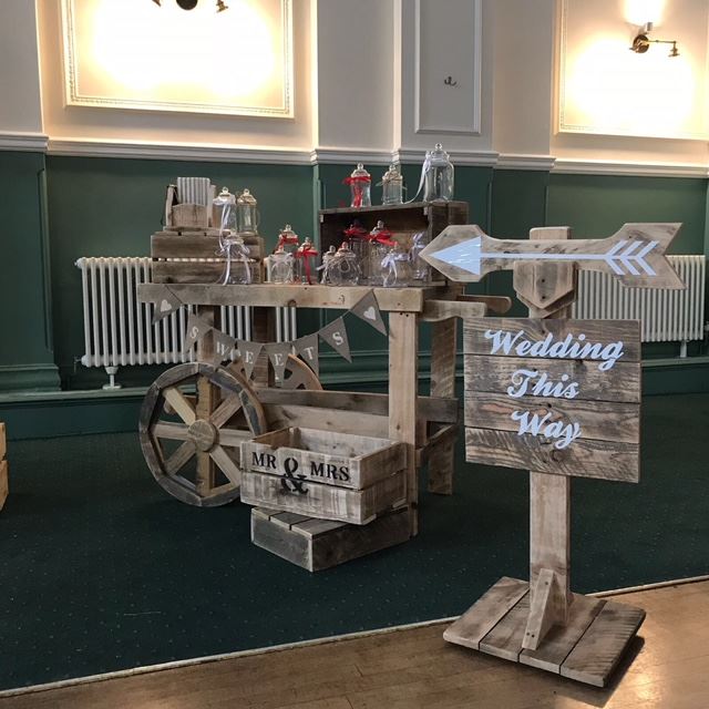 Rustic Sweet Cart - Event Entertainment in London | We Love Occasions