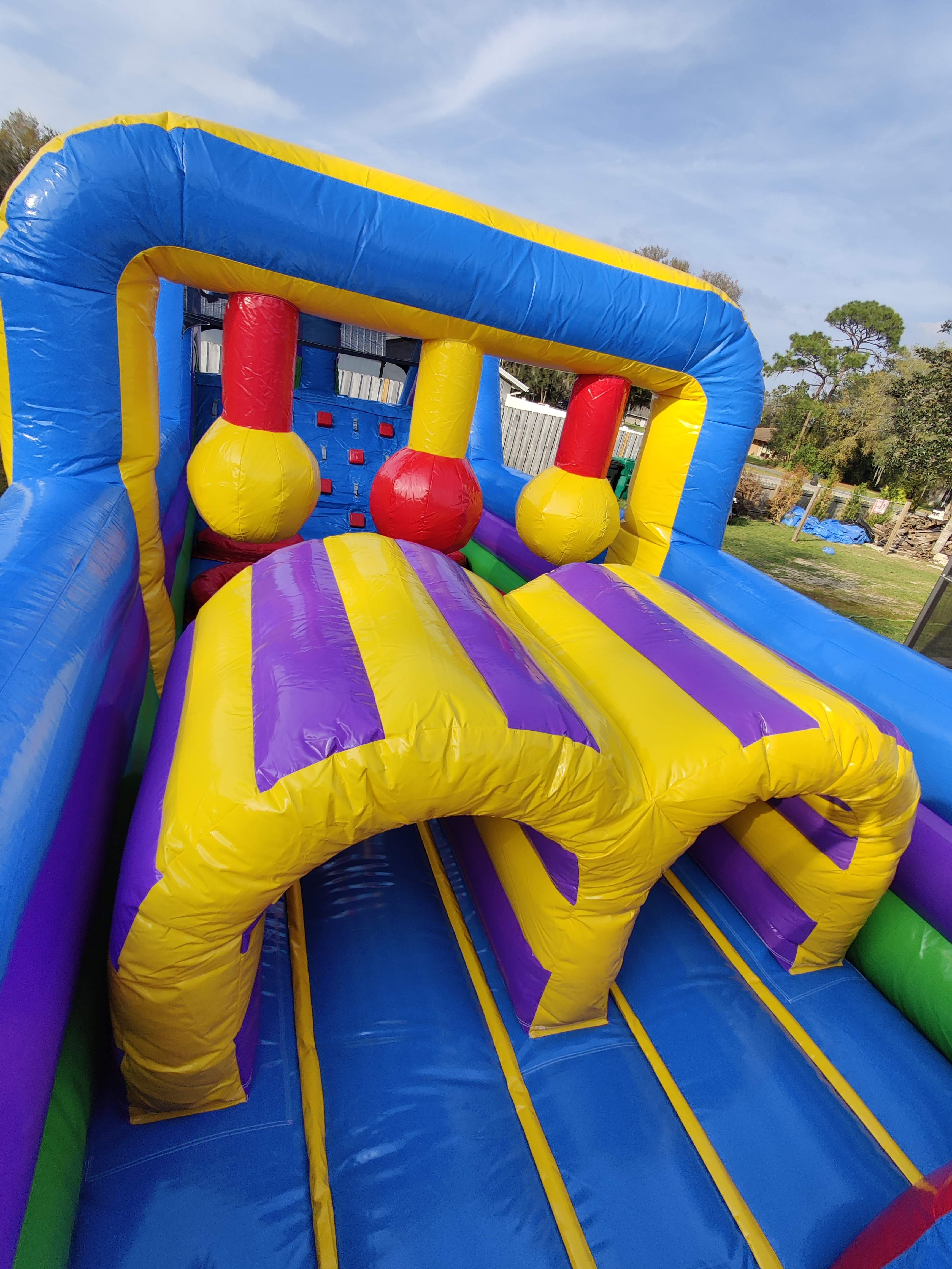 5-Color Obstacle Course With Slide Wet or Dry - Party and Inflatable ...
