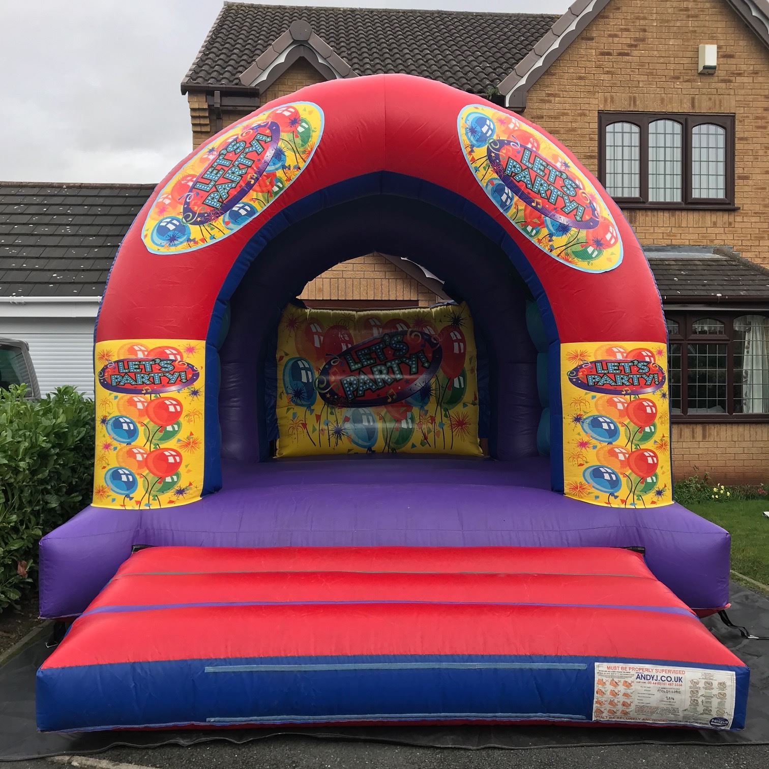 Bouncy Castle Hire West Yorkshire - Bouncy Castle Hire in Dewsbury West ...
