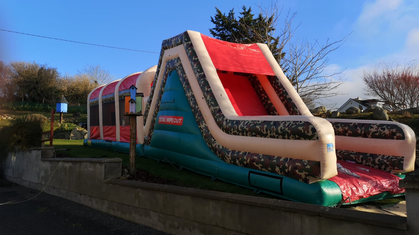 Inflatable assault courses