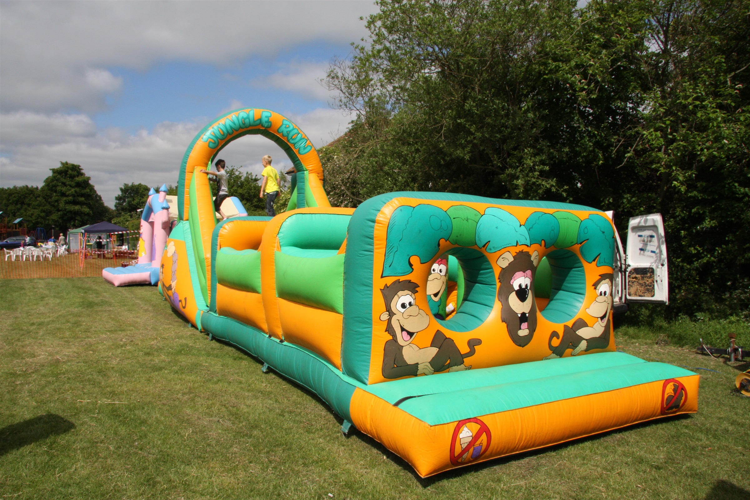 Assault Course - Jungle Run - Bouncy Castle Hire in Essex, Southminster ...