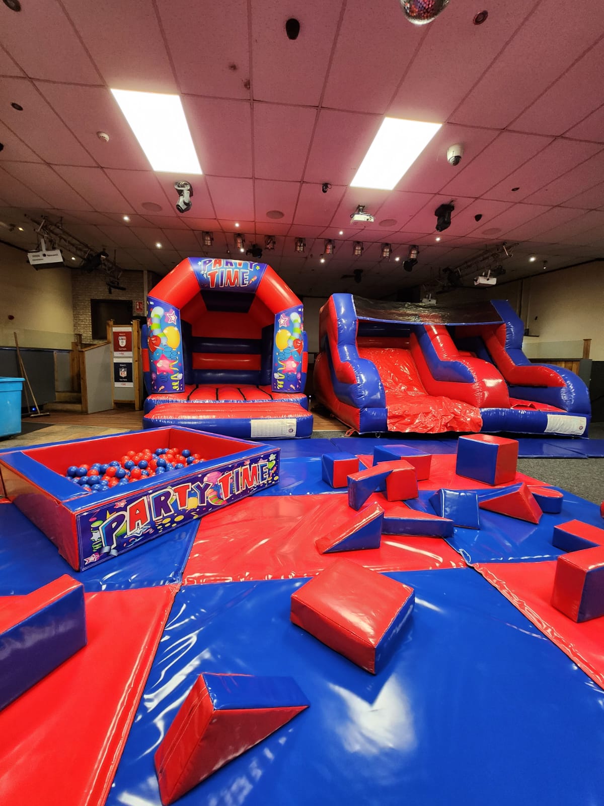 Specialists In Soft Play Packages Hire Leeds Bouncy Castles Ball Pools