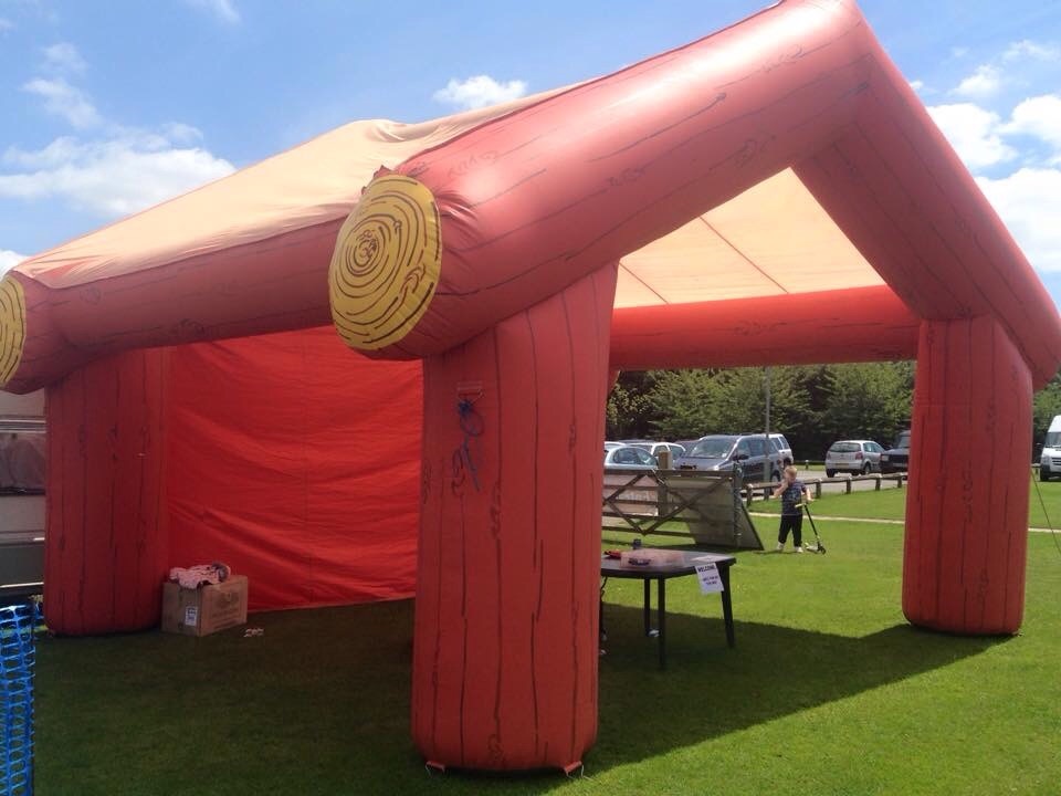 Inflatable Barn 20ft x 20ft - Bouncy castle & Fairground ride hire ...