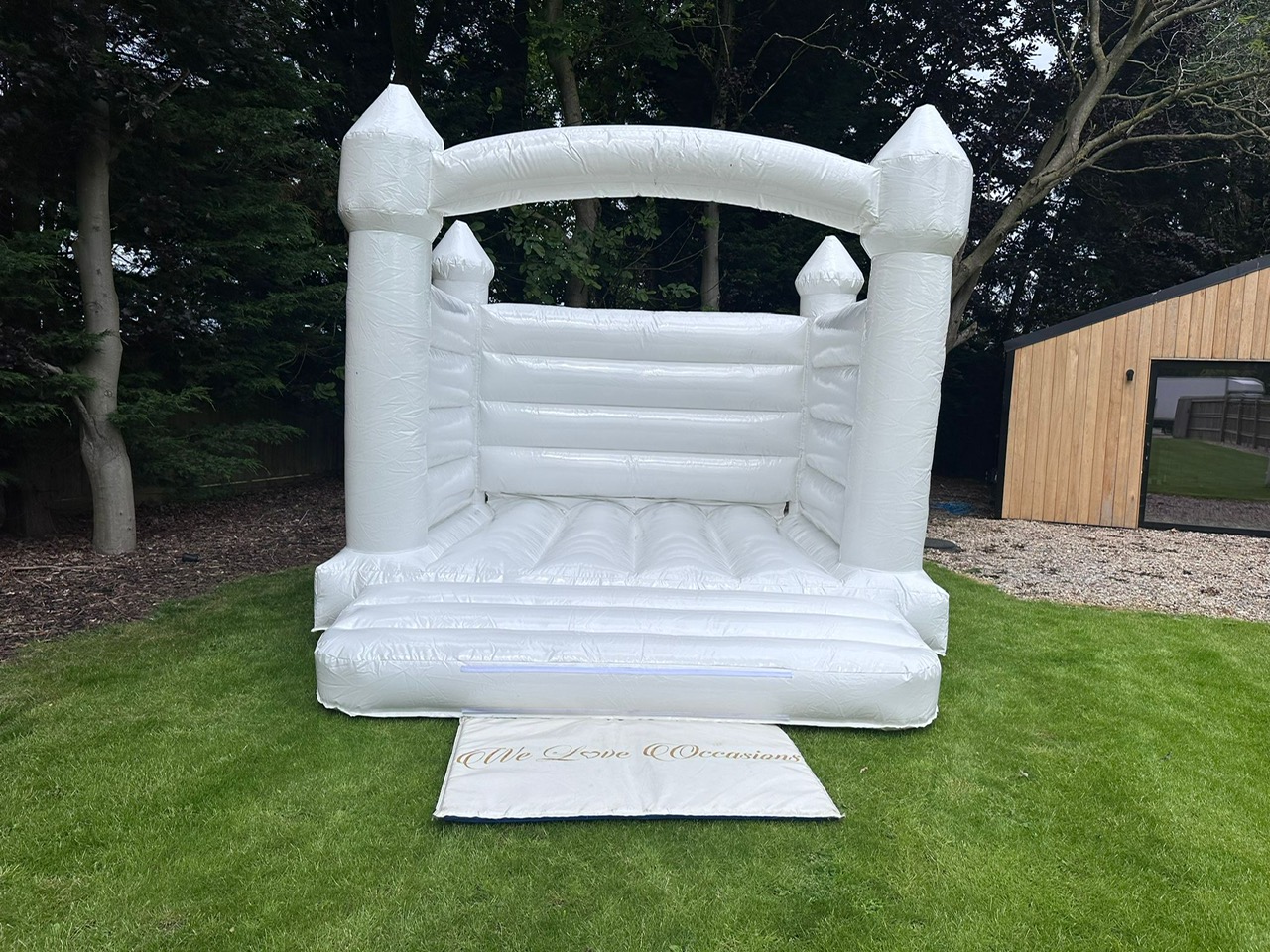 White Bouncy Castle - Event Entertainment in London | We Love Occasions