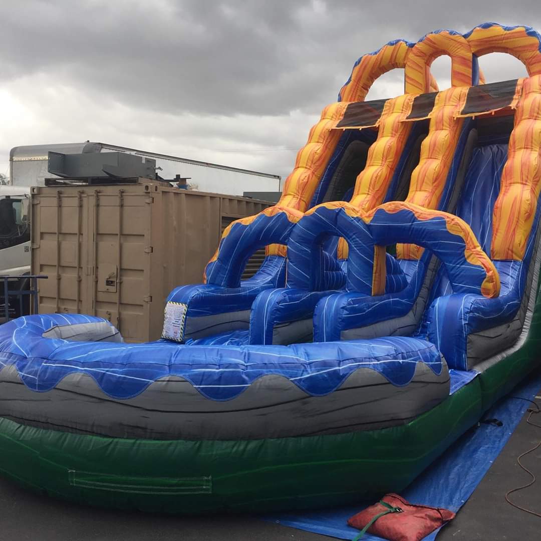 Double Water Slide with Splash Pool - Maxinflables Inc