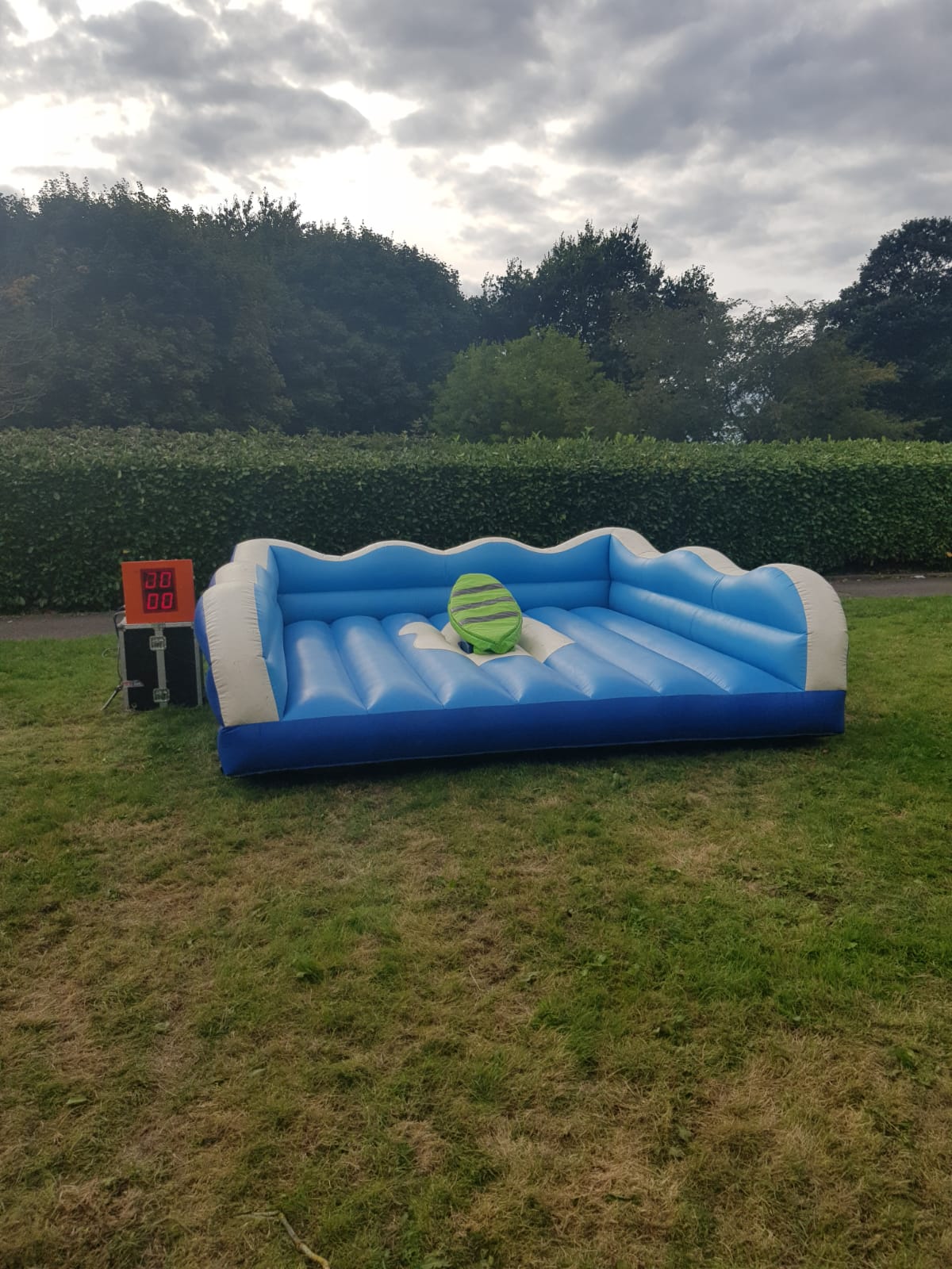 Surf Simulator Hire,Surfing Simulator Game For Rental,Essex,London,UK