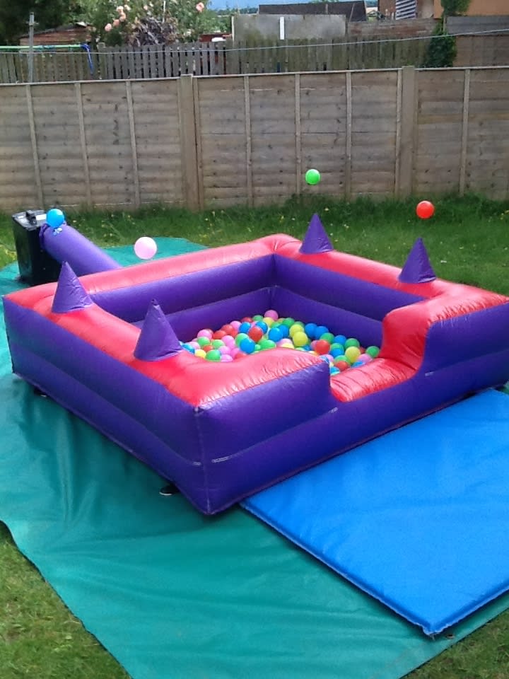 Inflatable Ball Pool with Air Jugglers Hire in Luton