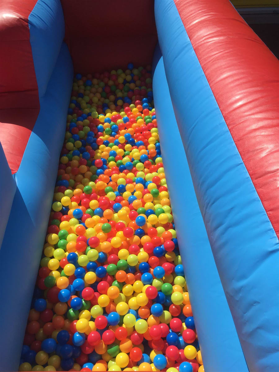 1000 balls store