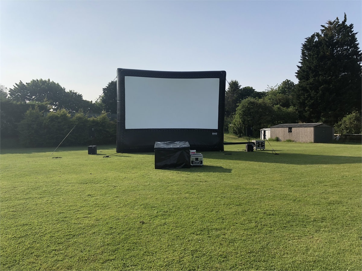 Home Cinema Treats - Outdoor Cinema Hire and Outdoor Movies in Essex ...